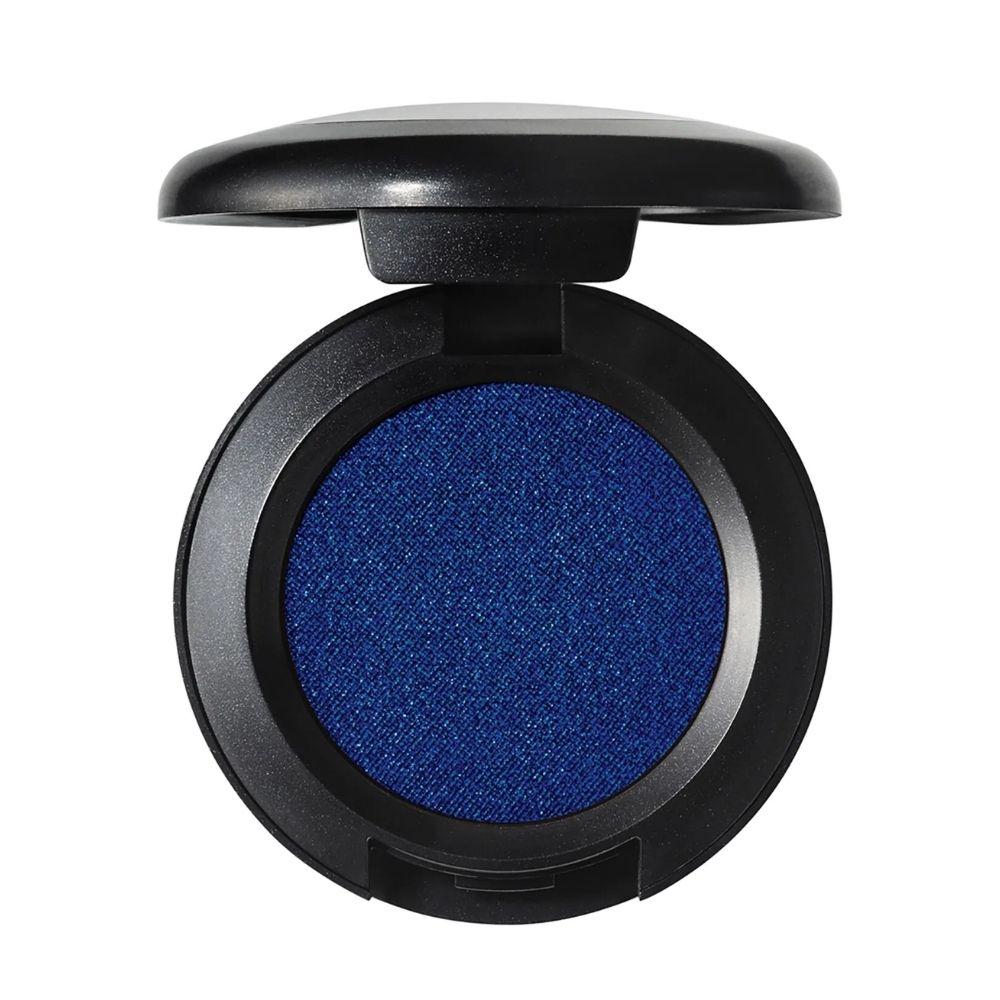 Le fard à paupières bleu, la tendance des années 2000 qui revient en ...