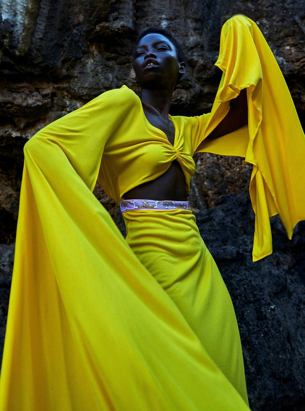 Bouton d'or, moutarde, citron… le jaune, couleur phare d'un été solaire