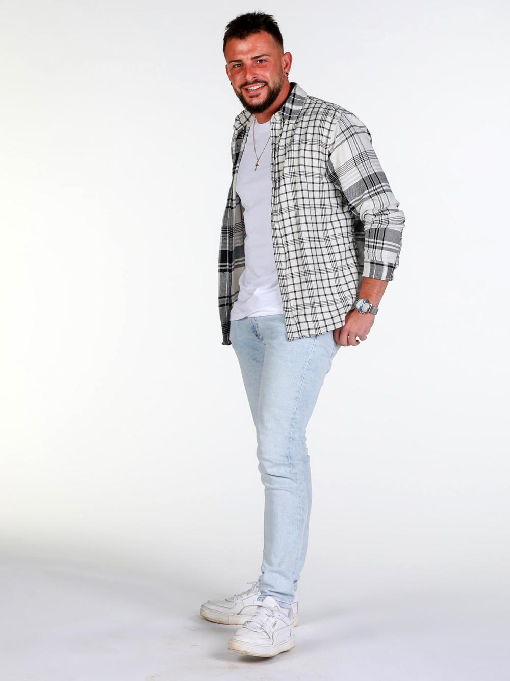 «Le Cross» : découvrez les 25 candidats de la nouvelle téléréalité de W9