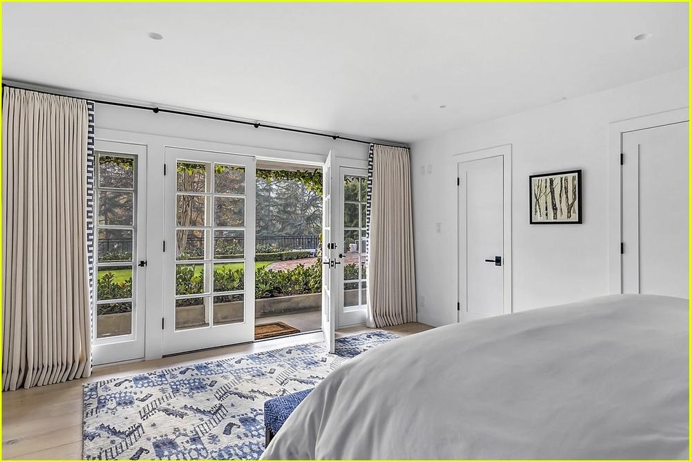 500 mètres carrés : les photos de la première villa de Timothée ...