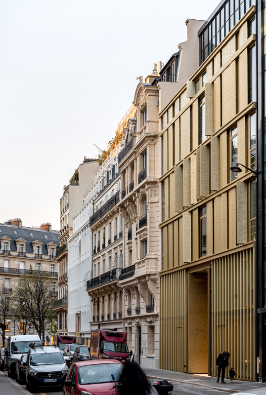 22 Rue Bayard Paris