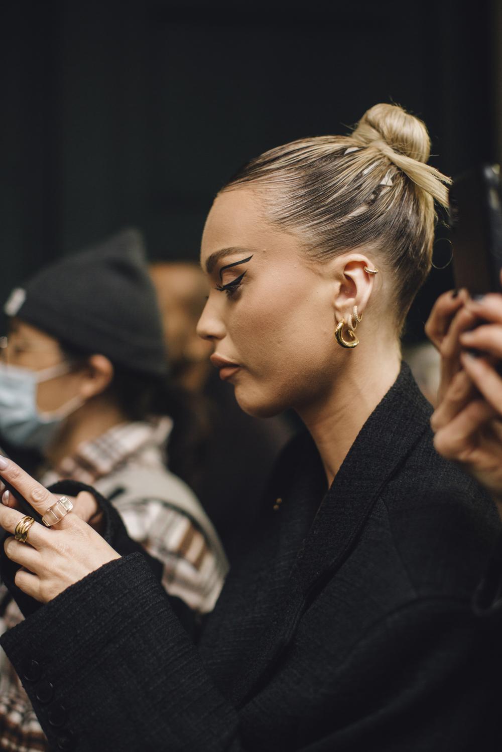 Le chignon de danseuse, un classique qui sait se réinventer
