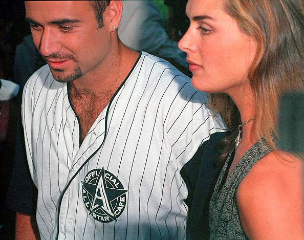 «Tu m'as ridiculisé» : le jour où Andre Agassi a disjoncté face à ...