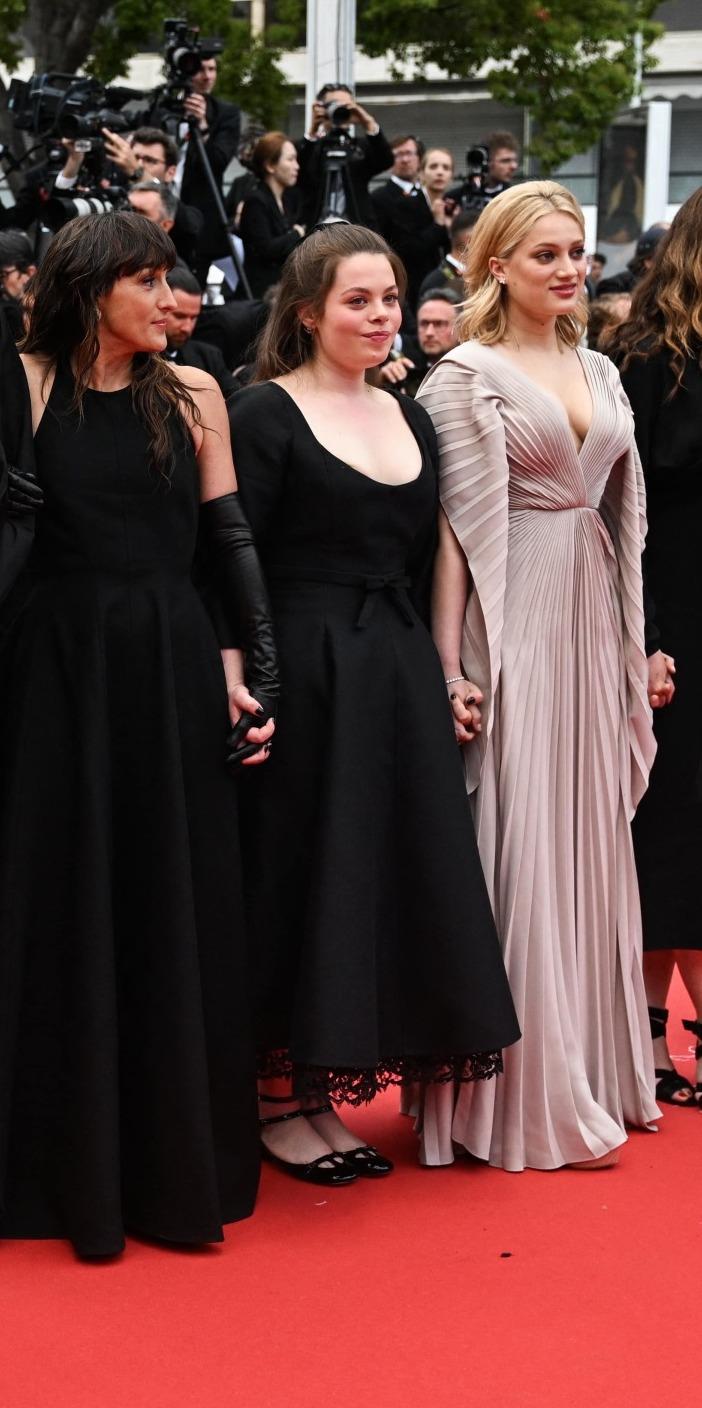 Anna Biolay, fille de Benjamin Biolay et de Chiara Mastroianni : l ...