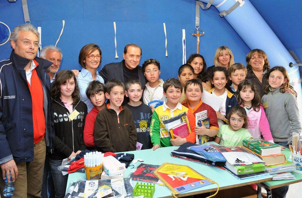 Mussolini «inoffensif», Obama «bronzé», «mieux vaut aimer les belles ...