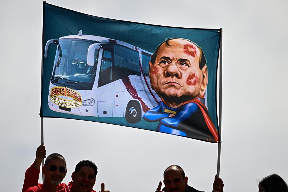 Mussolini «inoffensif», Obama «bronzé», «mieux vaut aimer les belles ...