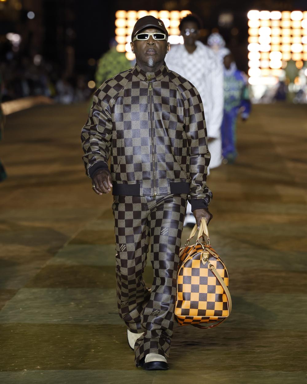 Pour Louis Vuitton, Pharrell Williams signe une première collection en ...