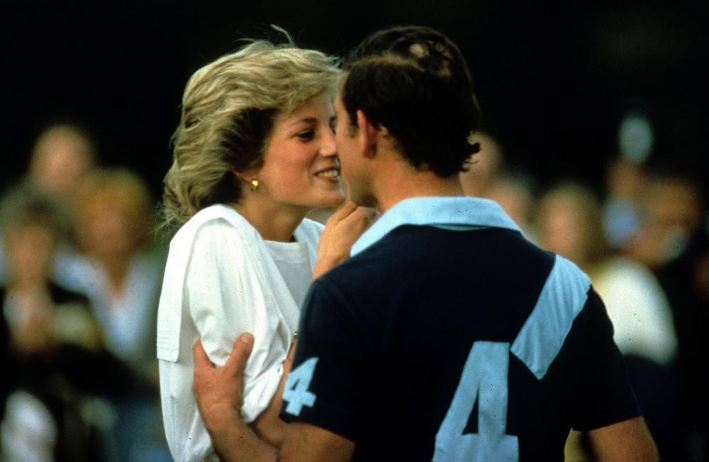 Le rare baiser de Kate et William lors d’un match de polo, le même que ...