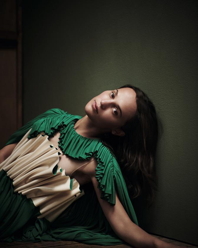 Alicia Vikander : «Les gens aiment nous voir évoluer sur les tapis ...