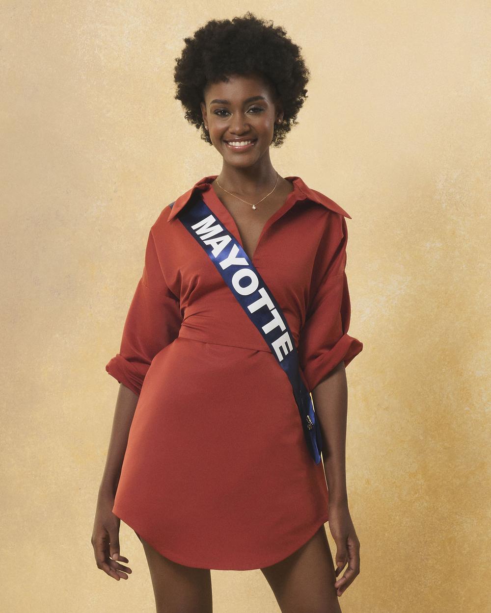 Miss France 2024 : découvrez les photos officielles des 30 candidates