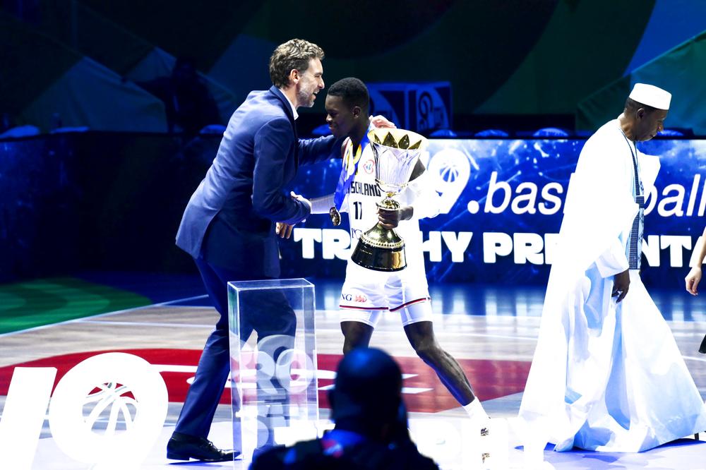 La fusée Victor Wembanyama, fiasco des Bleus, LeBron James toujours ...