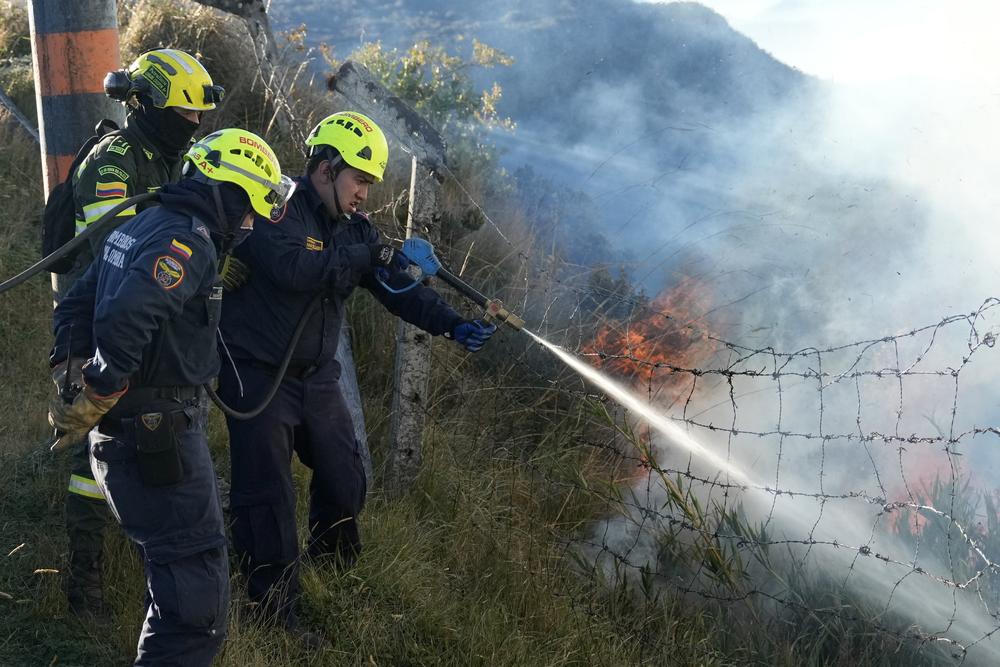 La Colombie en proie aux flammes, Bogota appelle à l'aide internationale