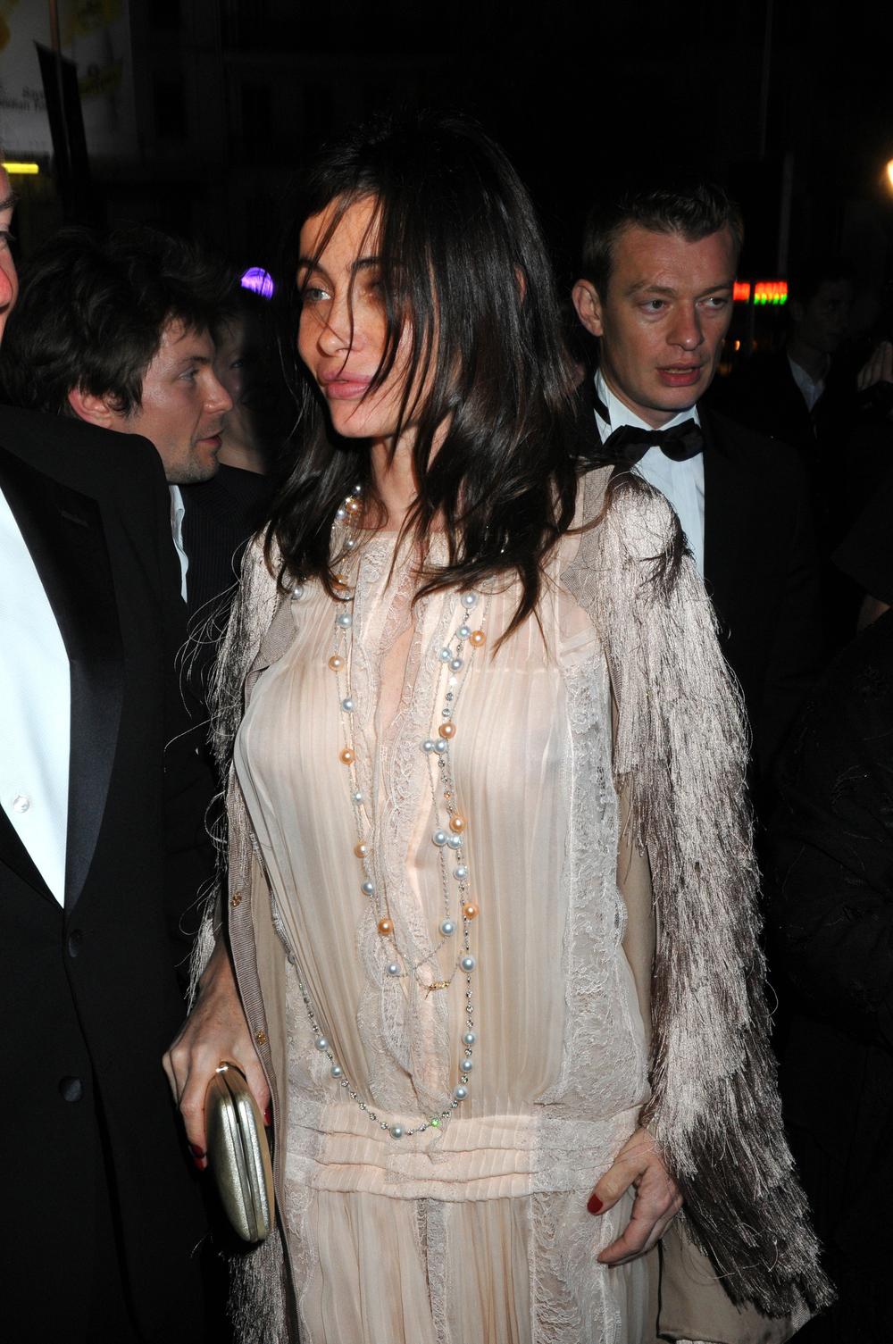Emmanuelle Béart et Frédéric Chaudier, plus amoureux que jamais sur le ...