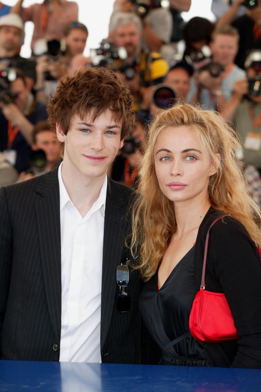 Emmanuelle Béart et Frédéric Chaudier, plus amoureux que jamais sur le ...