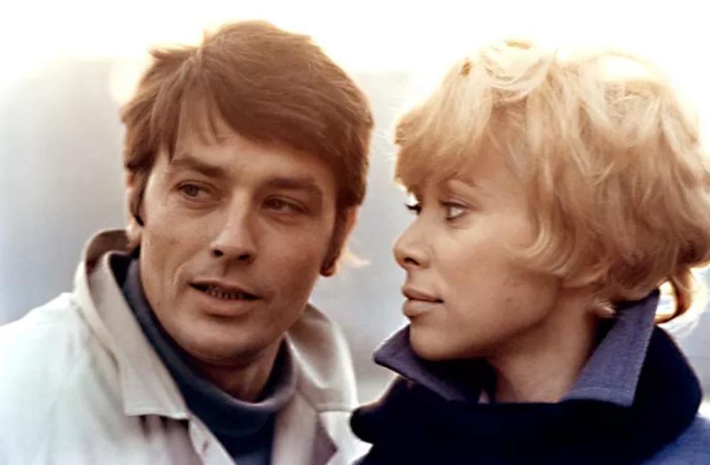 Alain Delon, ses amours, ses amis, ses rôles cultes : 12 photos qui ...