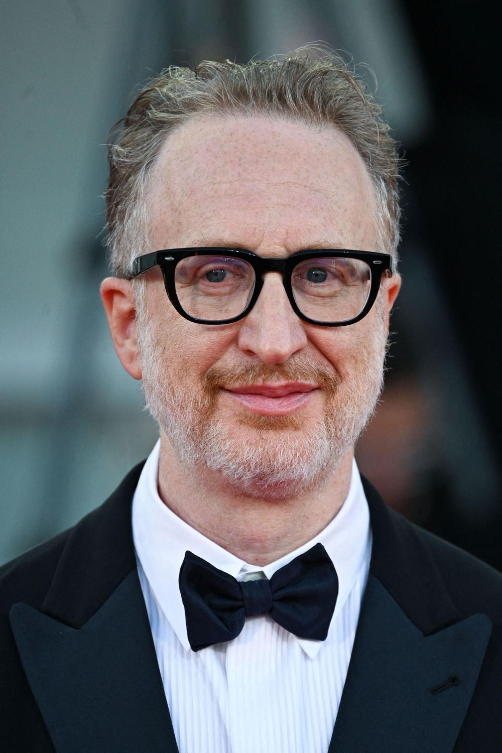 Sienna Miller bottée comme Bardot, Kevin Costner rasé de près, Isabelle ...