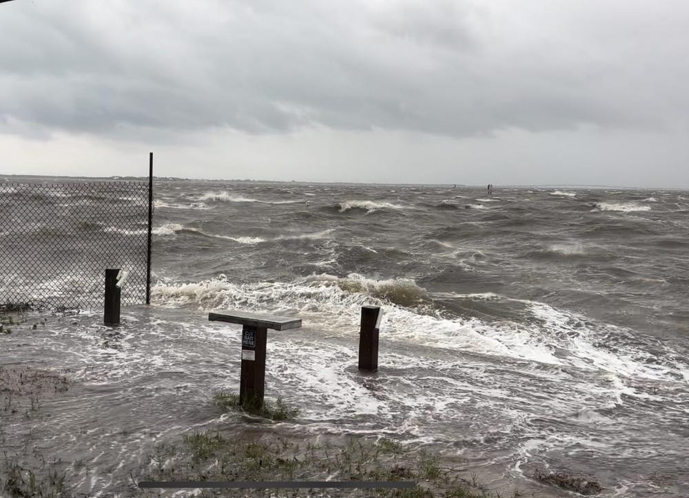 L'ouragan Milton qui a dévasté la Floride rétrogradé, au moins 10 morts et 3 millions de foyers ...