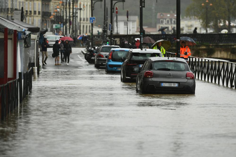 Crues et inondations : les images impressionnantes de la montée des ...