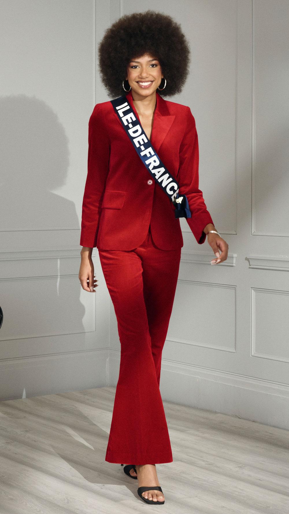 Miss France 2025 : découvrez les photos officielles des 30 candidates