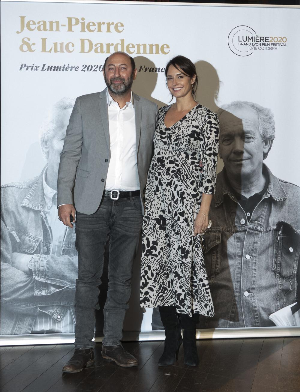 Kad Merad et Julia Vignali amoureux : les plus belles photos du couple