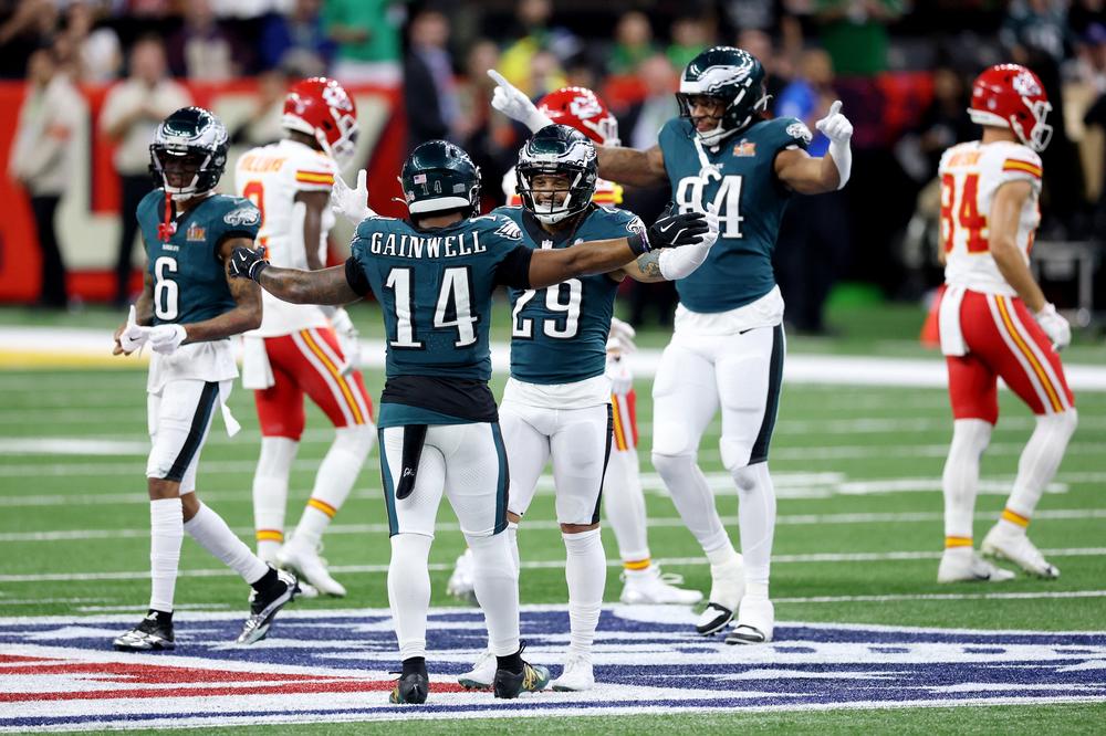 Super Bowl : près de 130 millions d'Américains devant la TV, nouveau ...
