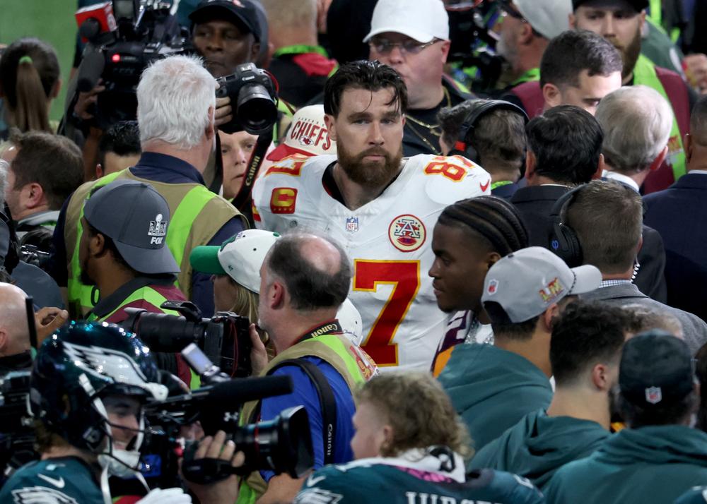 Super Bowl : près de 130 millions d'Américains devant la TV, nouveau ...