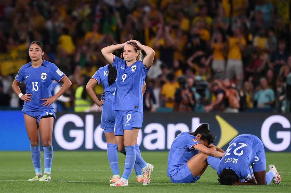 Équipe de France F : Le Sommer devient la joueuse la plus capée de l ...