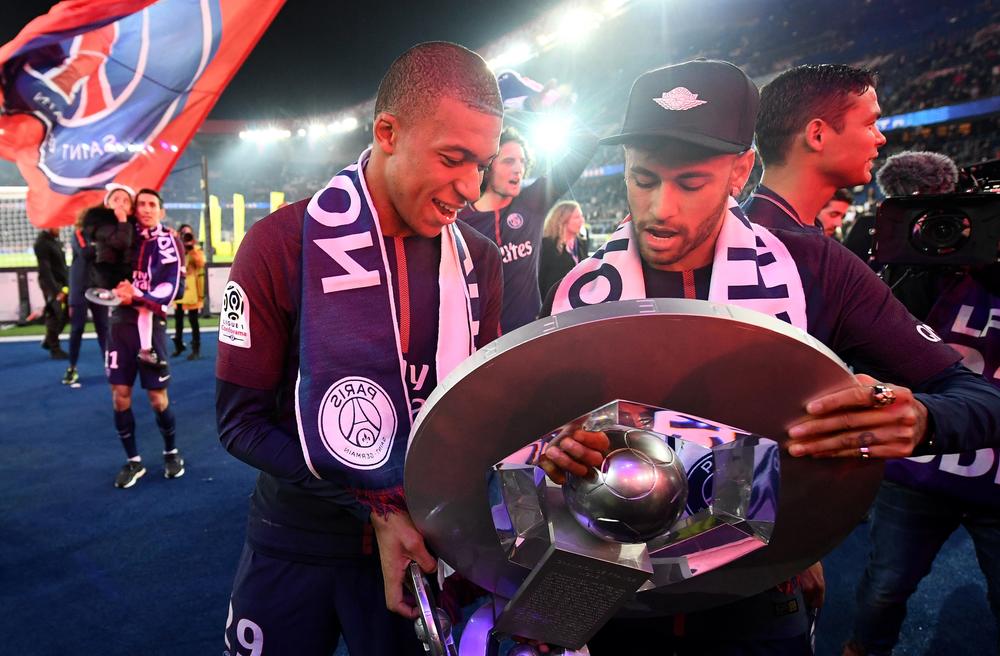 Le PSG champion de France : 13 titres en 13 photos iconiques
