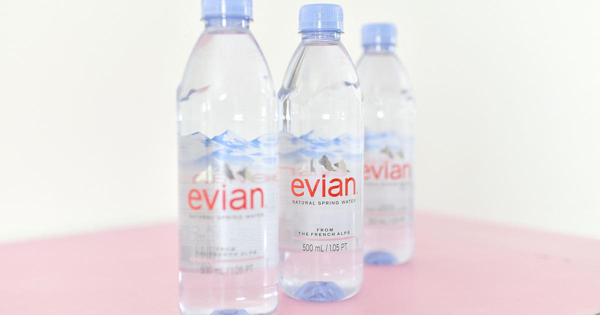 Ramadan : le tweet d'Evian fait polémique sur les réseaux sociaux