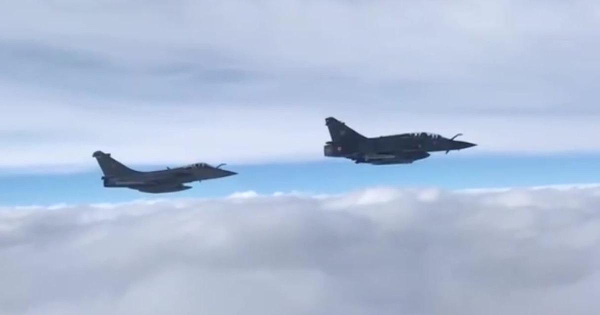 Russie Des Avions Américains Et Français Interceptés Par Des