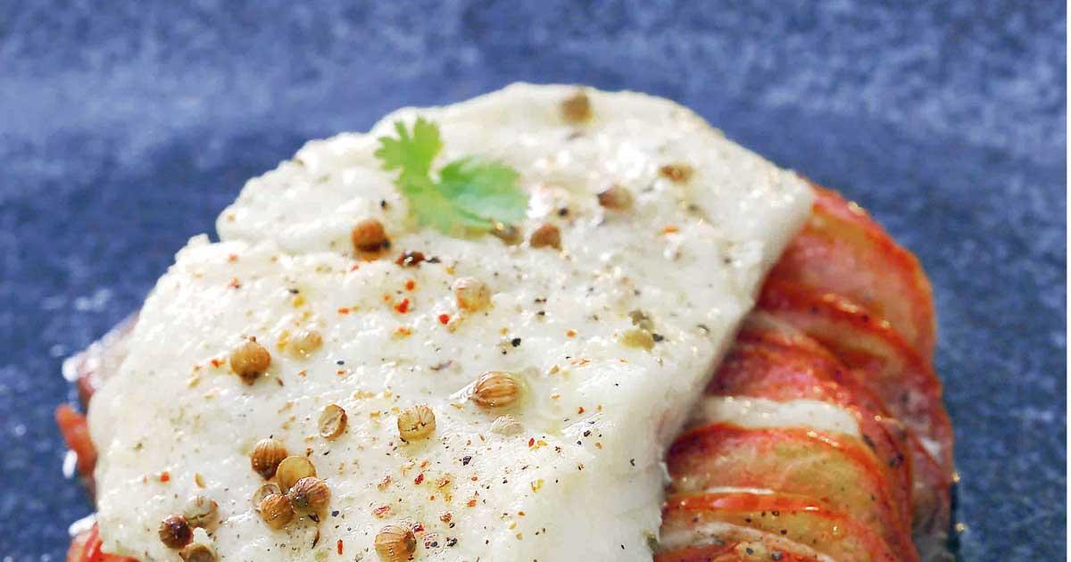 Morue fraîche au sel d'algarve, confit de tomates et oignons