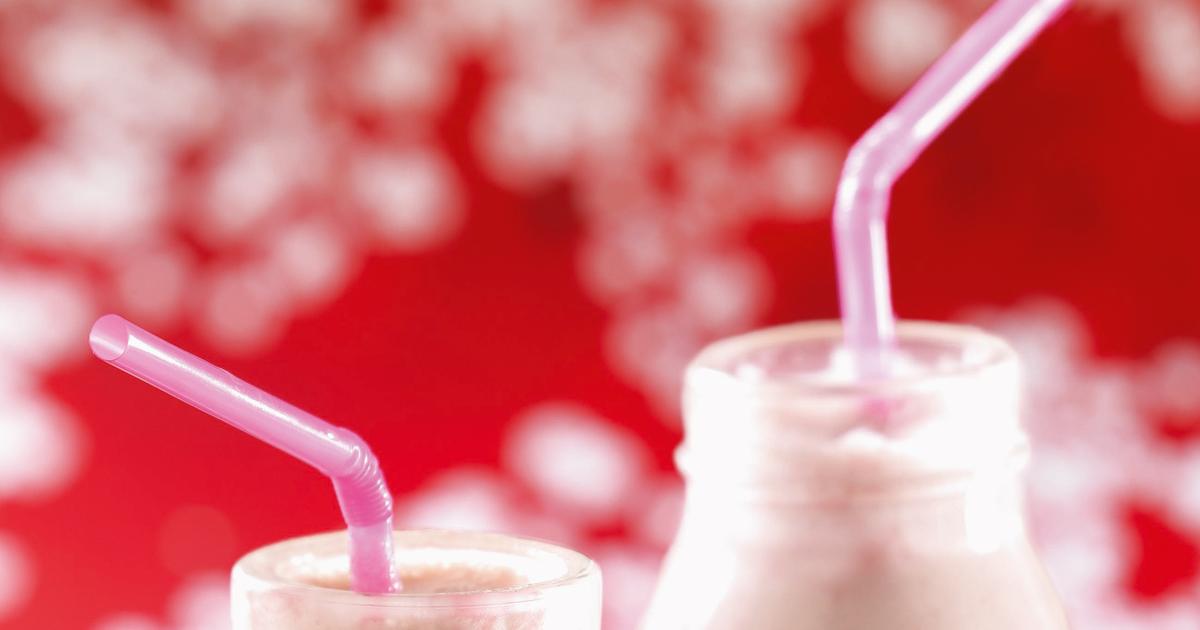 Cocktail perle aux fruits rouges façon bubble tea