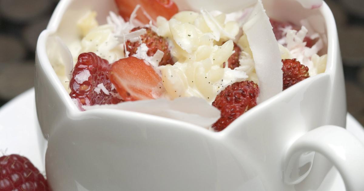 Pâtes au lait de coco et fruits rouges