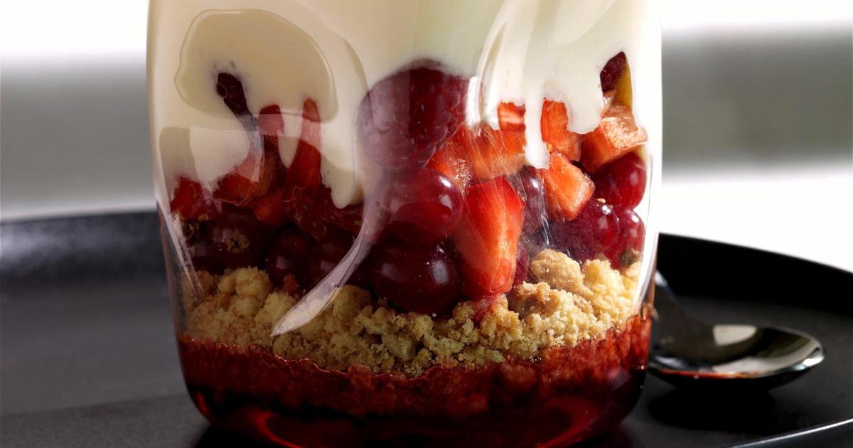 Verrines croquantes aux fruits rouge vanille