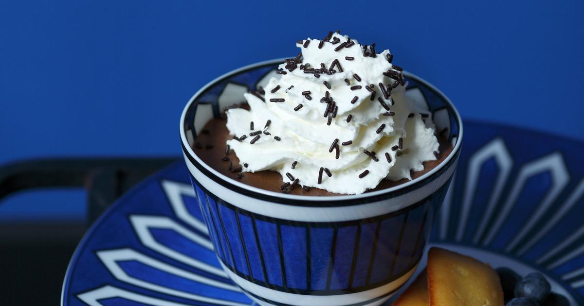 Mousse au chocolat et chantilly