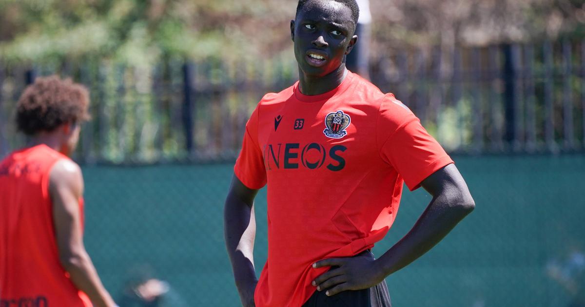 Ligue 1 : Antoine Mendy signe son premier contrat professionnel à Nice