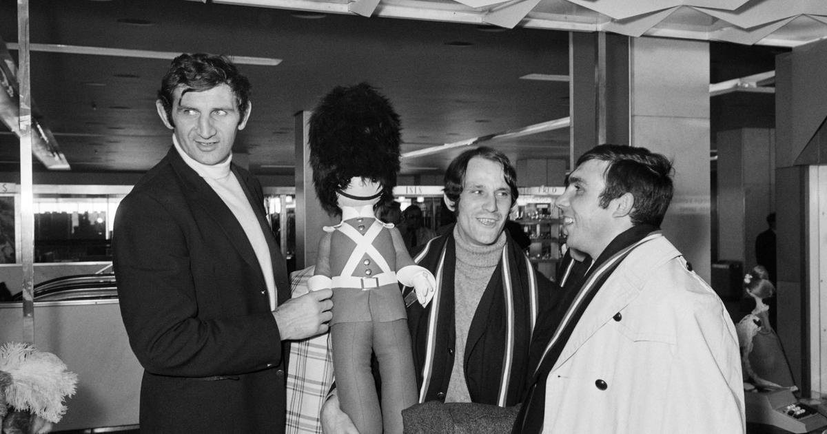 Rugby : Bernard Laporte salue la mémoire de Benoît Dauga, «monstre ...