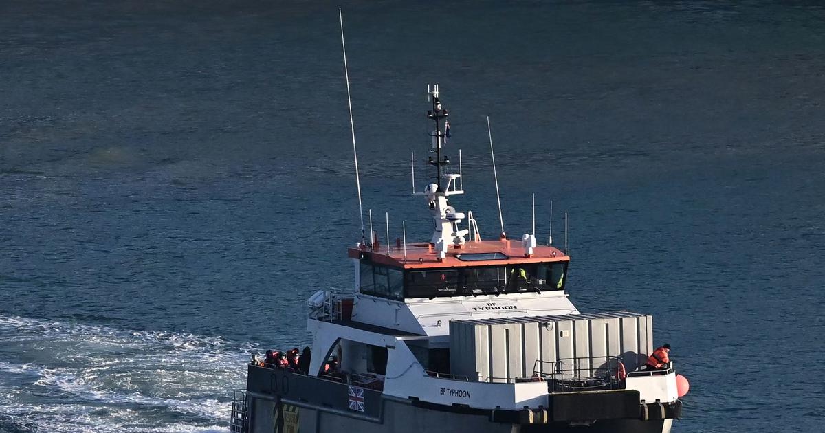 Une quinzaine d'enfants migrants secourus par les gendarmes dans le Pas ... Une quinzaine d'enfants migrants secourus par les gendarmes dans le Pas ...