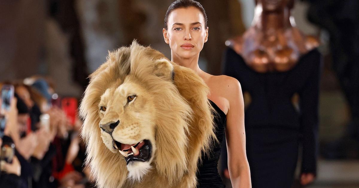 Fake lion, wolf and leopard heads. Schiaparelli's parade is divided on ...