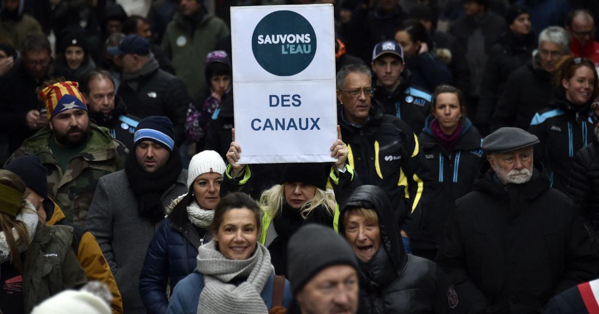 Perpignan: des centaines de manifestants contre des restrictions d ...