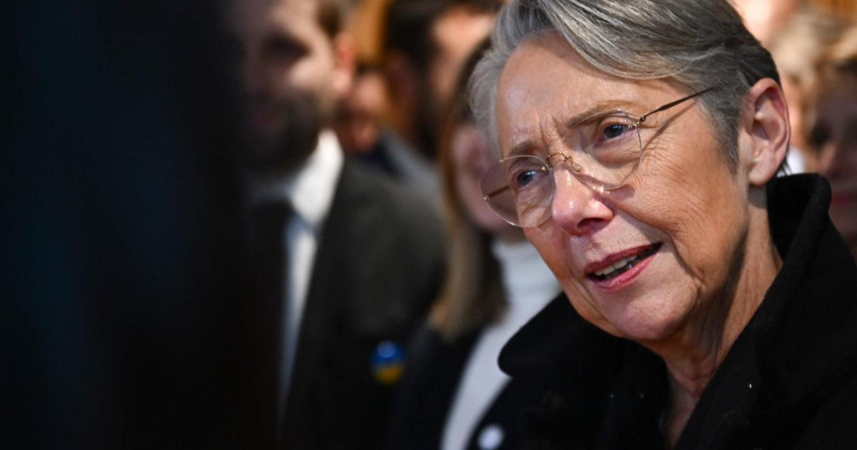 Élisabeth Borne est en visite au Salon de l'agriculture