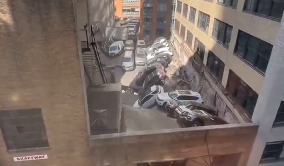 New York : un parking s'effondre à Manhattan, au moins un mort et plusieurs blessés