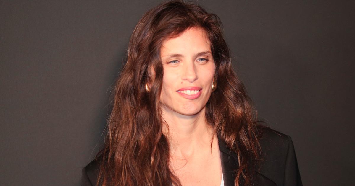 "I couldn't knock on his dressing room door." Maiven admits filming ...