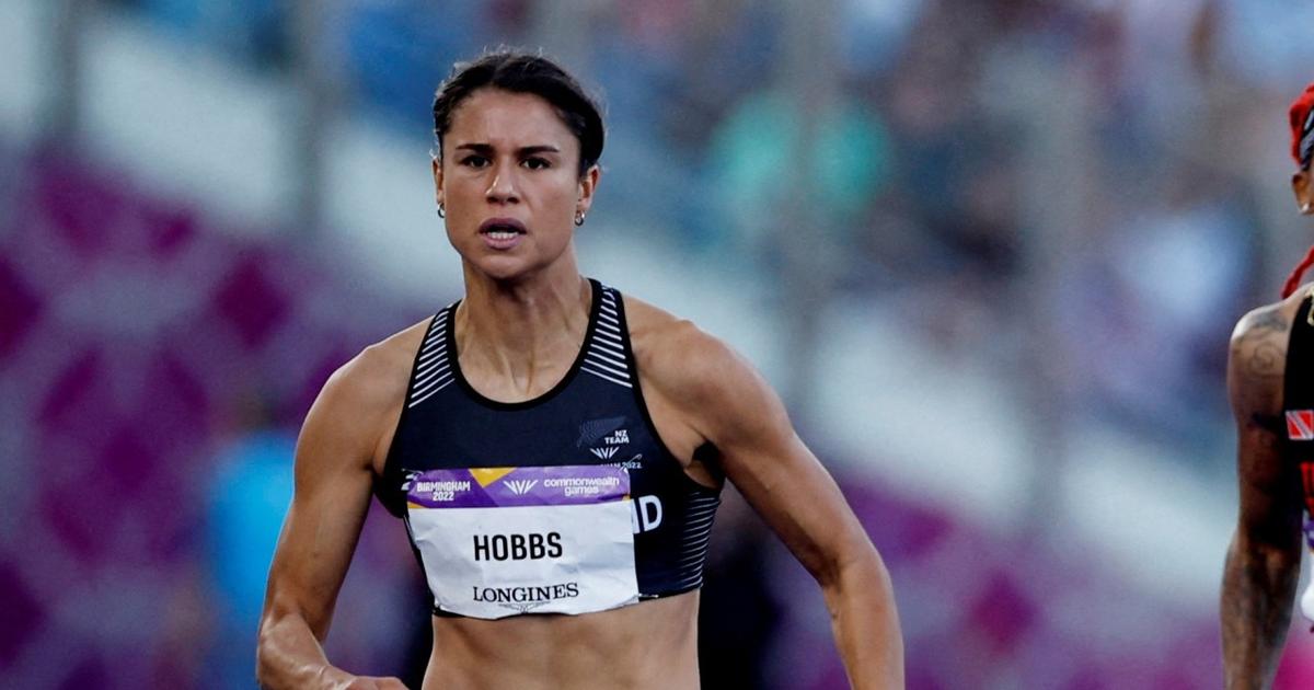 Athlé : Zoe Hobbs qualifiée pour le 100 m olympique, une première pour ...