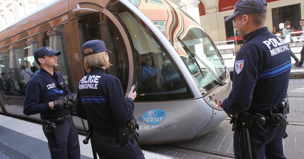 Nice : une septuagénaire violemment frappée dans un tramway à cause d'une place