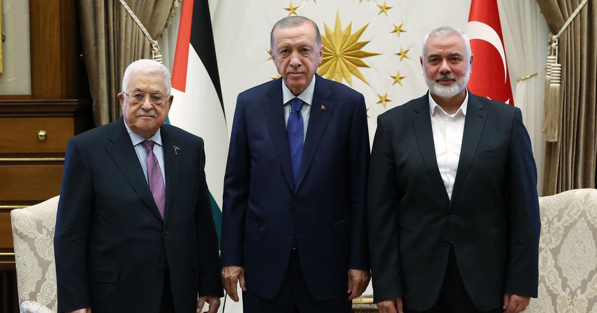 Abbas et le chef du Hamas Haniyeh ensemble chez Erdogan à Ankara