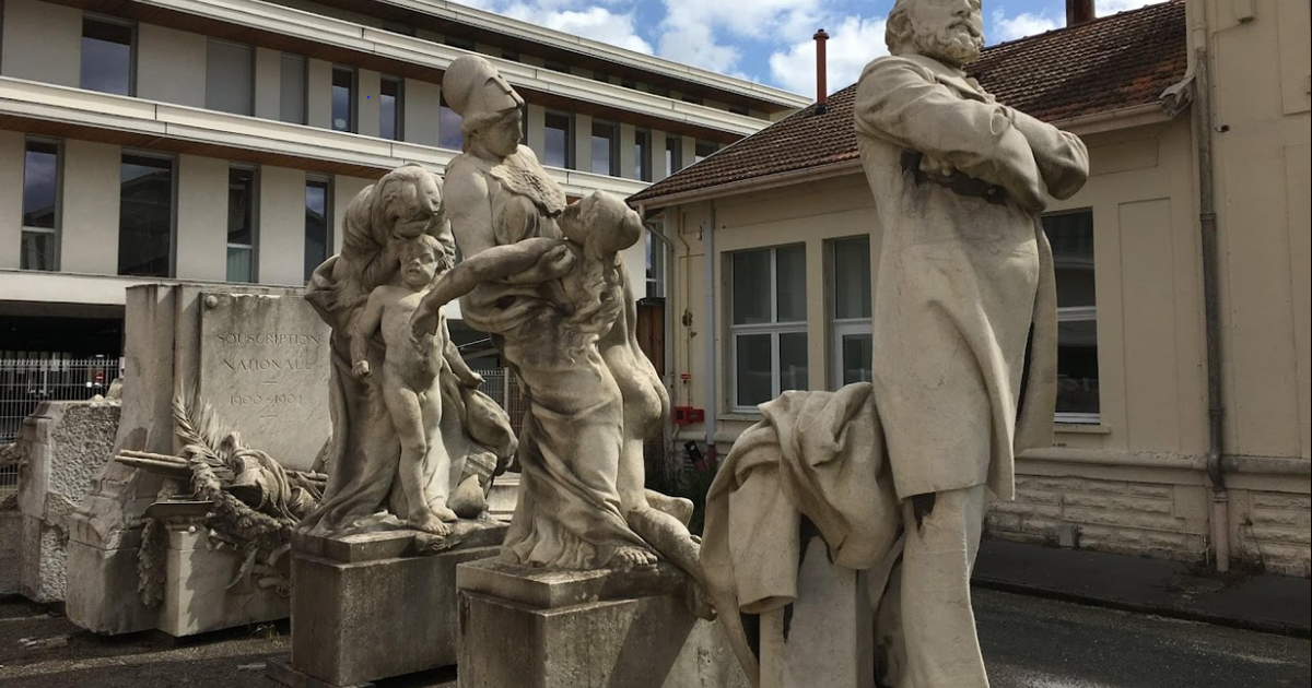 Que va devenir la gigantesque statue de Gambetta, remisée sur un ...