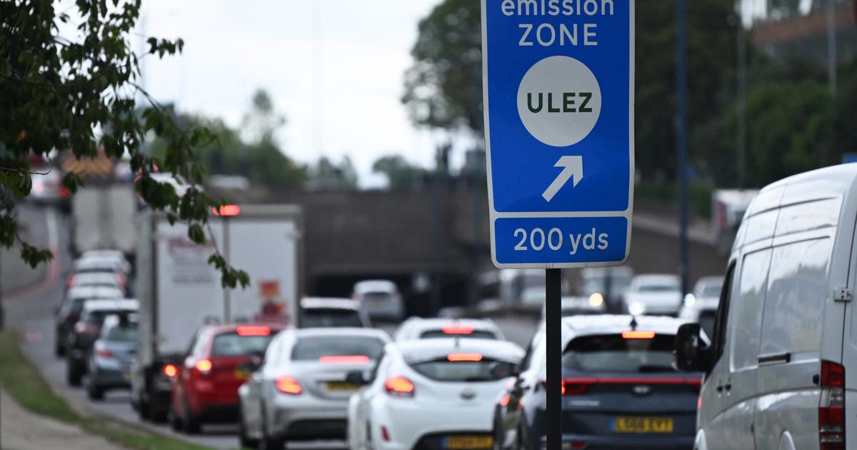 À Londres, l'extension controversée de la taxe pour véhicules polluants ...