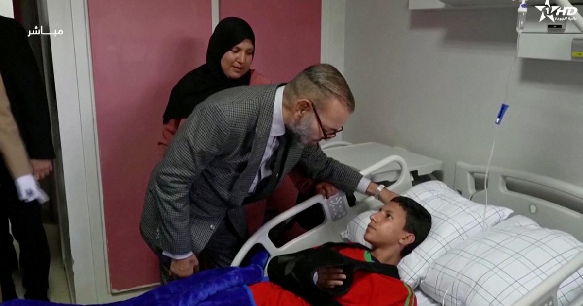 Séisme au Maroc : le roi Mohammed VI au chevet de blessés du séisme à Marrakech