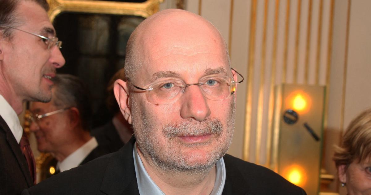 L'écrivain russe Boris Akounine opposé au Kremlin ajouté à la liste des ...